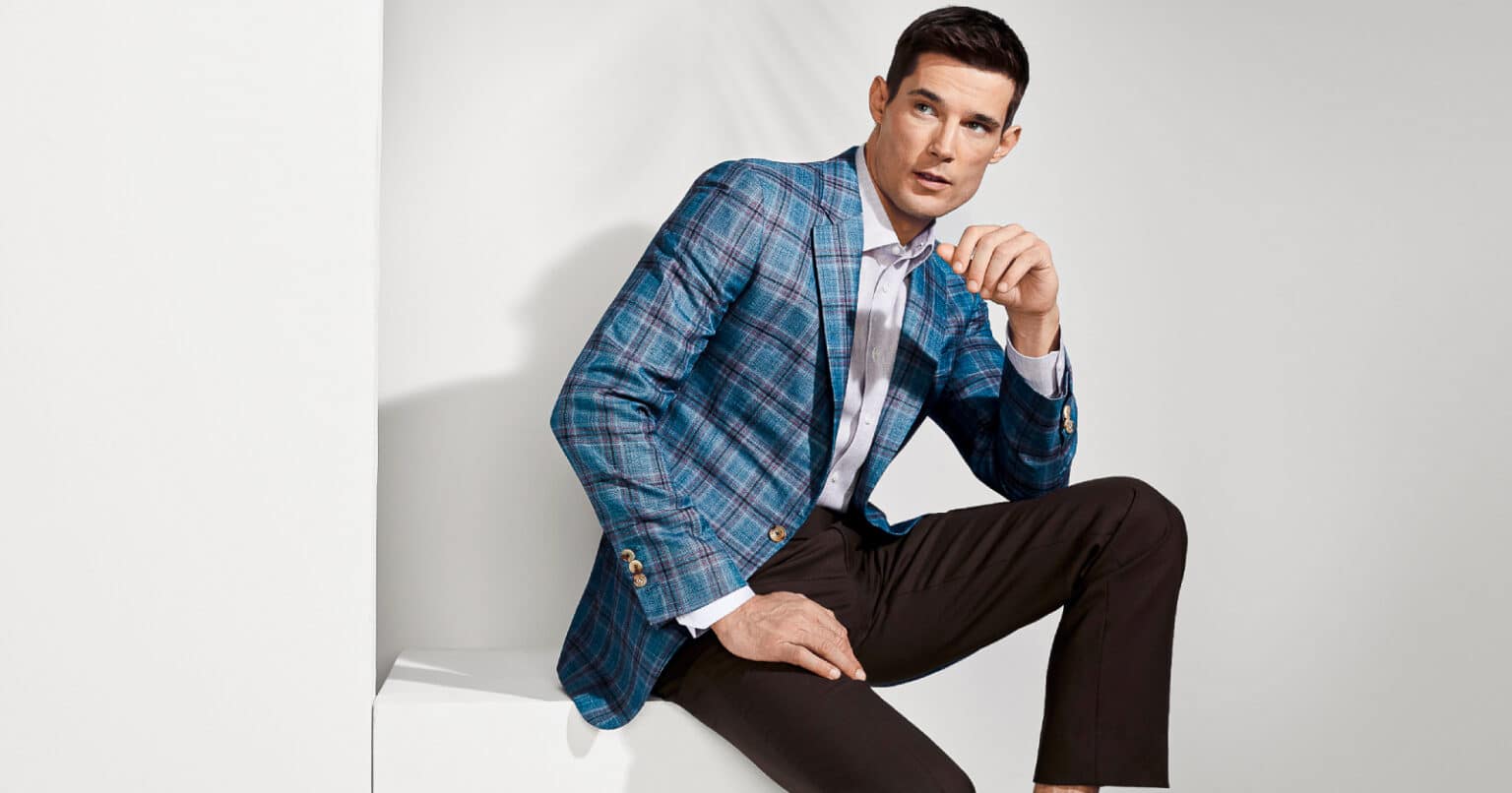 How to Get Wrinkles Out of a Suit at Home: Expert Guide